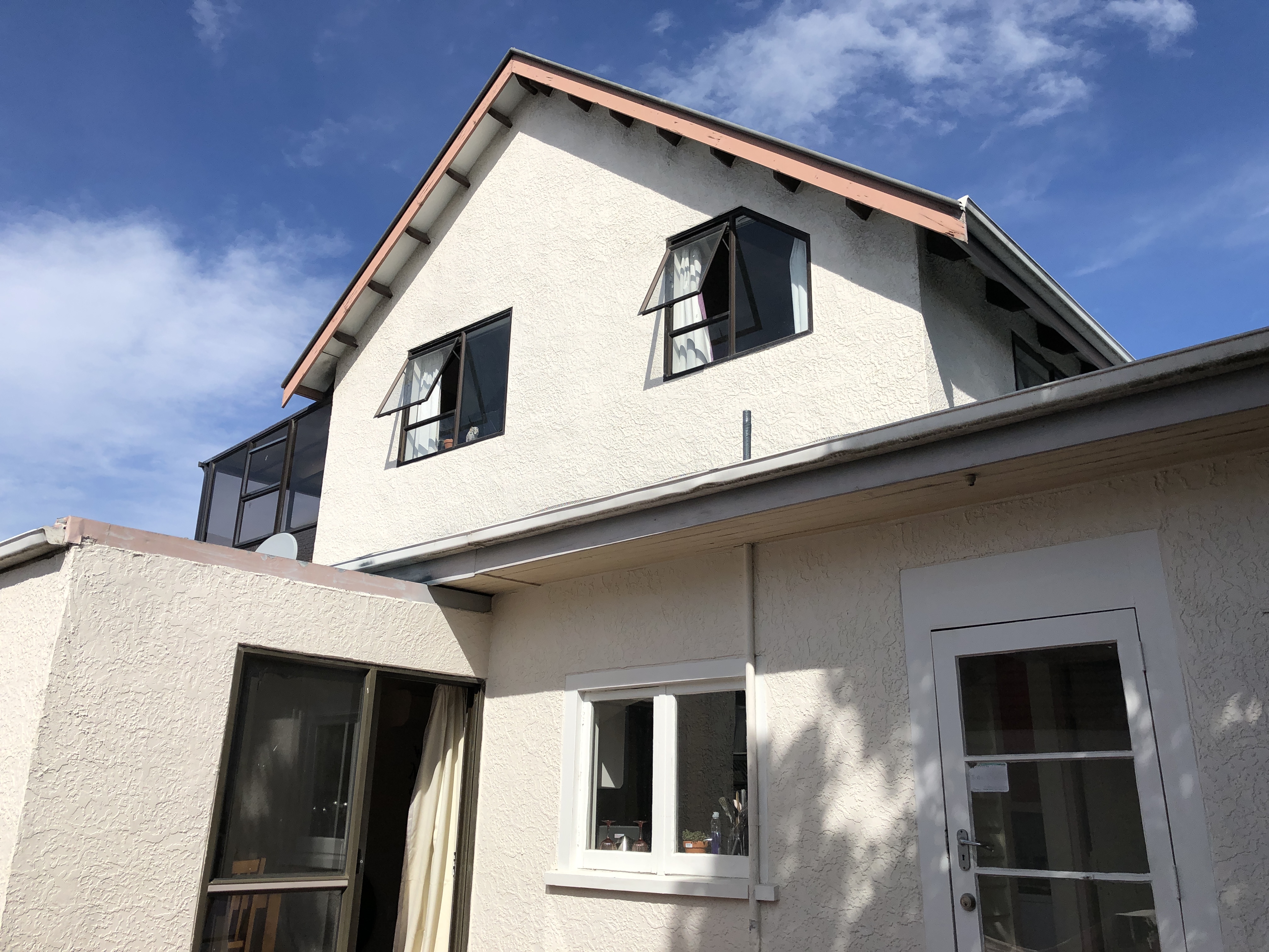 HOME AND INCOME - Premier Realty